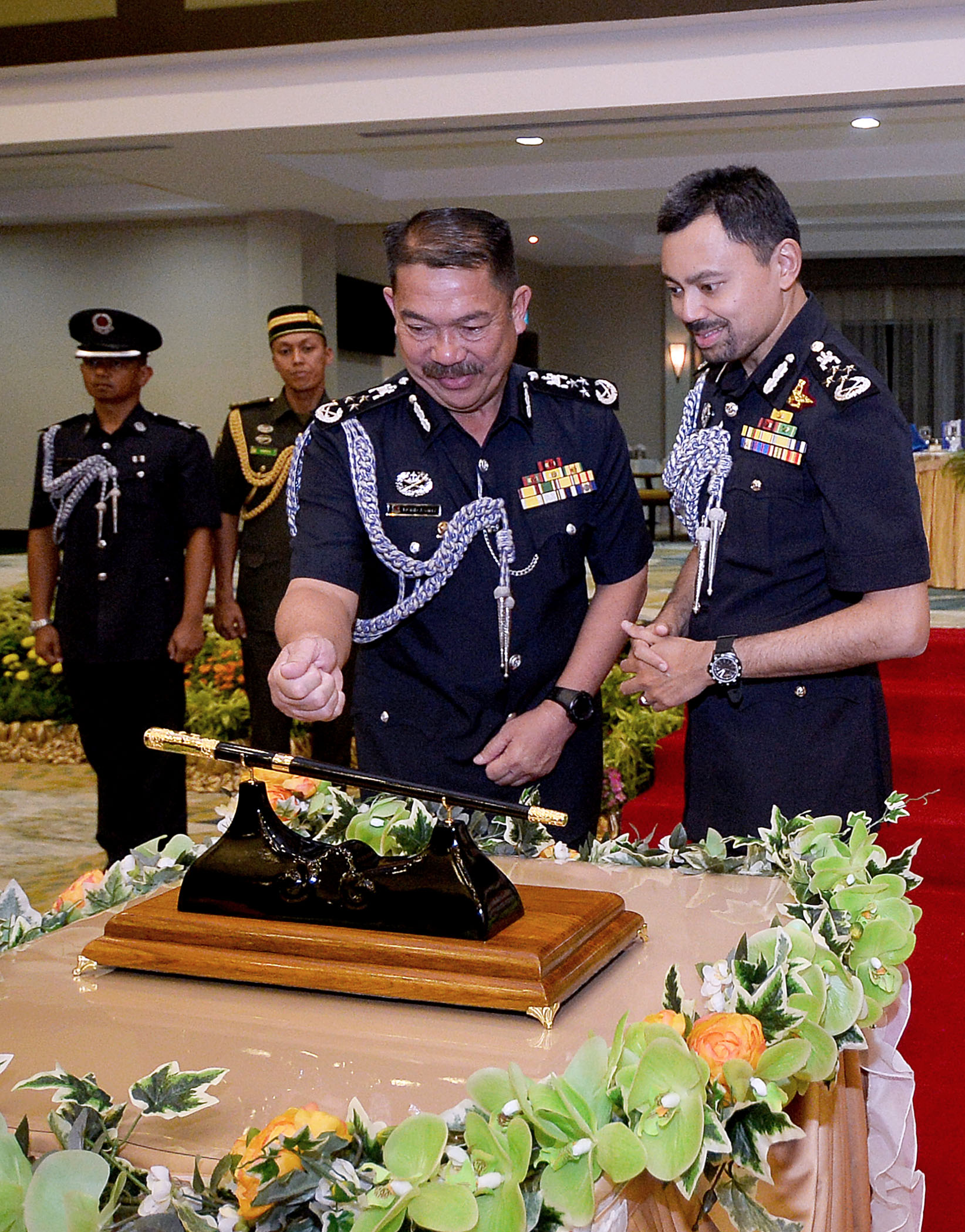 Berita - Majlis Santap petang raikan puja usia DPMM...